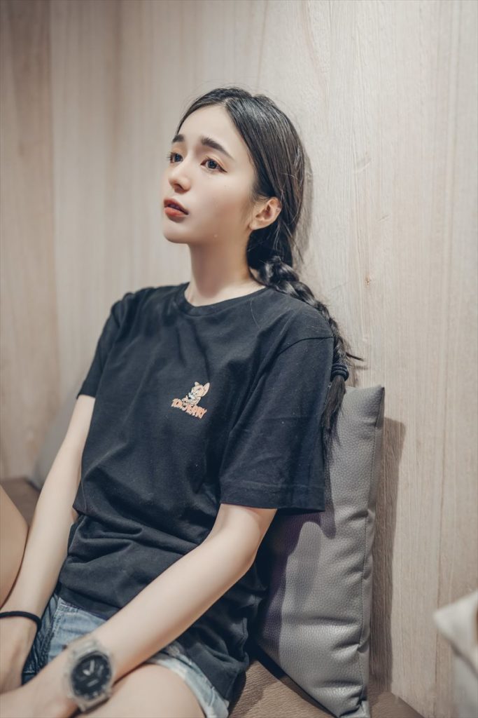 Chen Chen 辰辰 – Big Boobs Asia